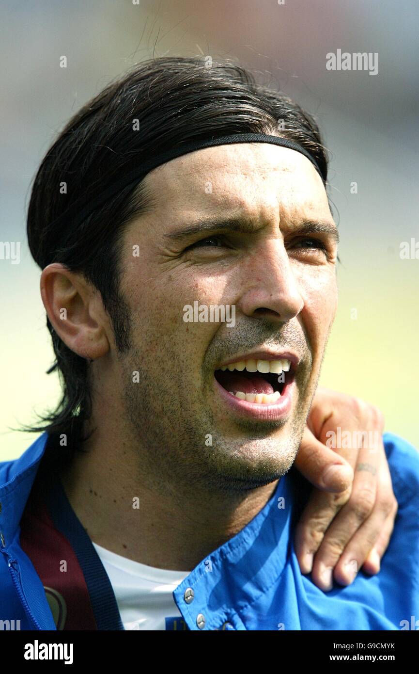 Buffon 2006 hi-res stock photography and images - Alamy