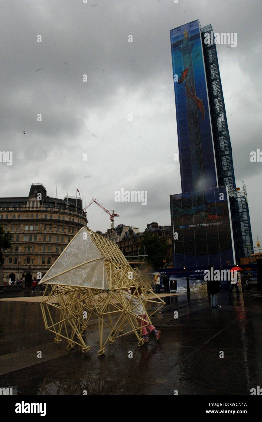 Installation art in Trafalgar Square Stock Photo - Alamy