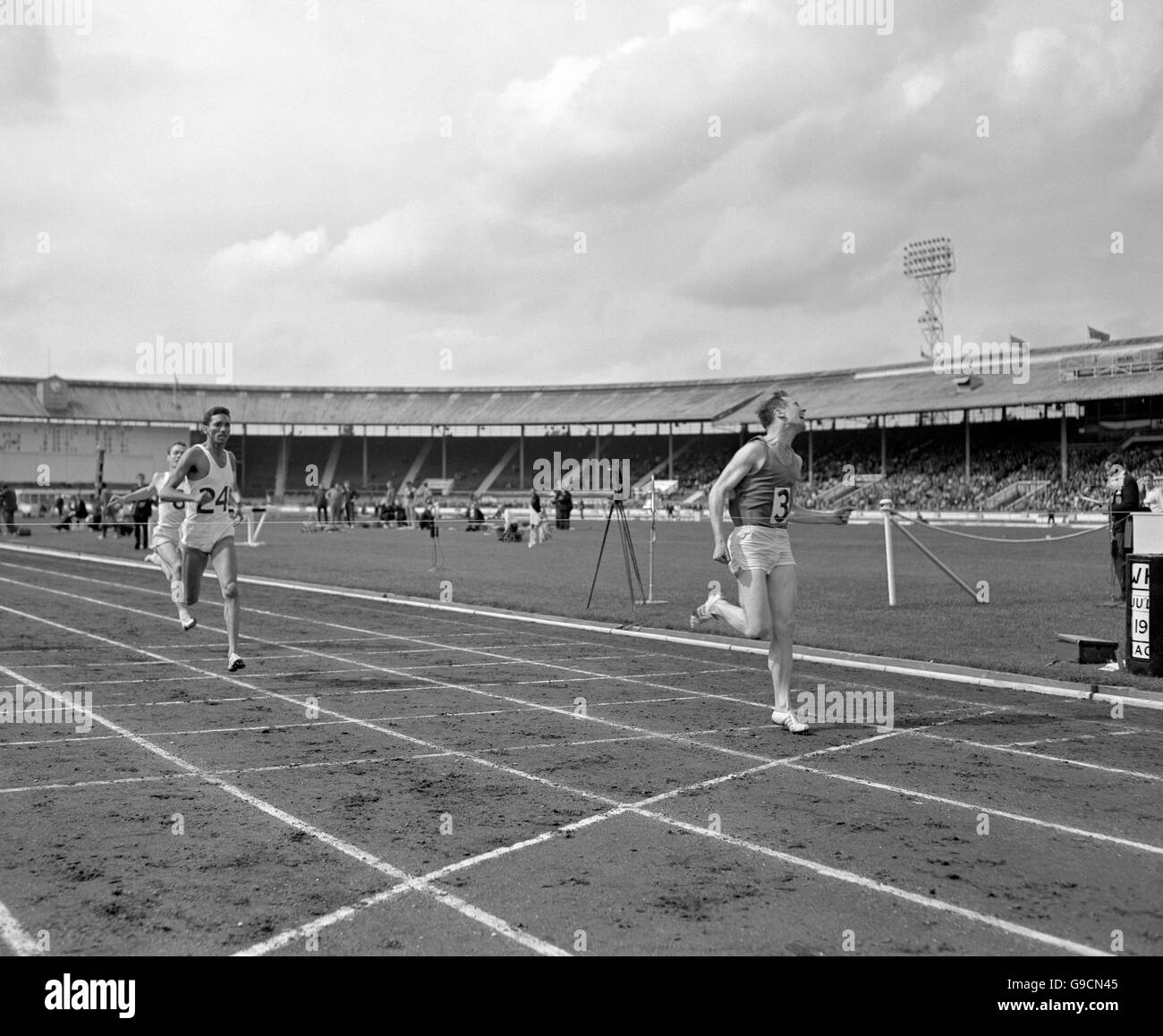 Mens yds final hi-res stock photography and images - Alamy