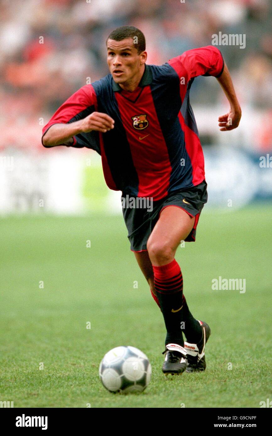 Rivaldo barcelona hi-res stock photography and images - Alamy