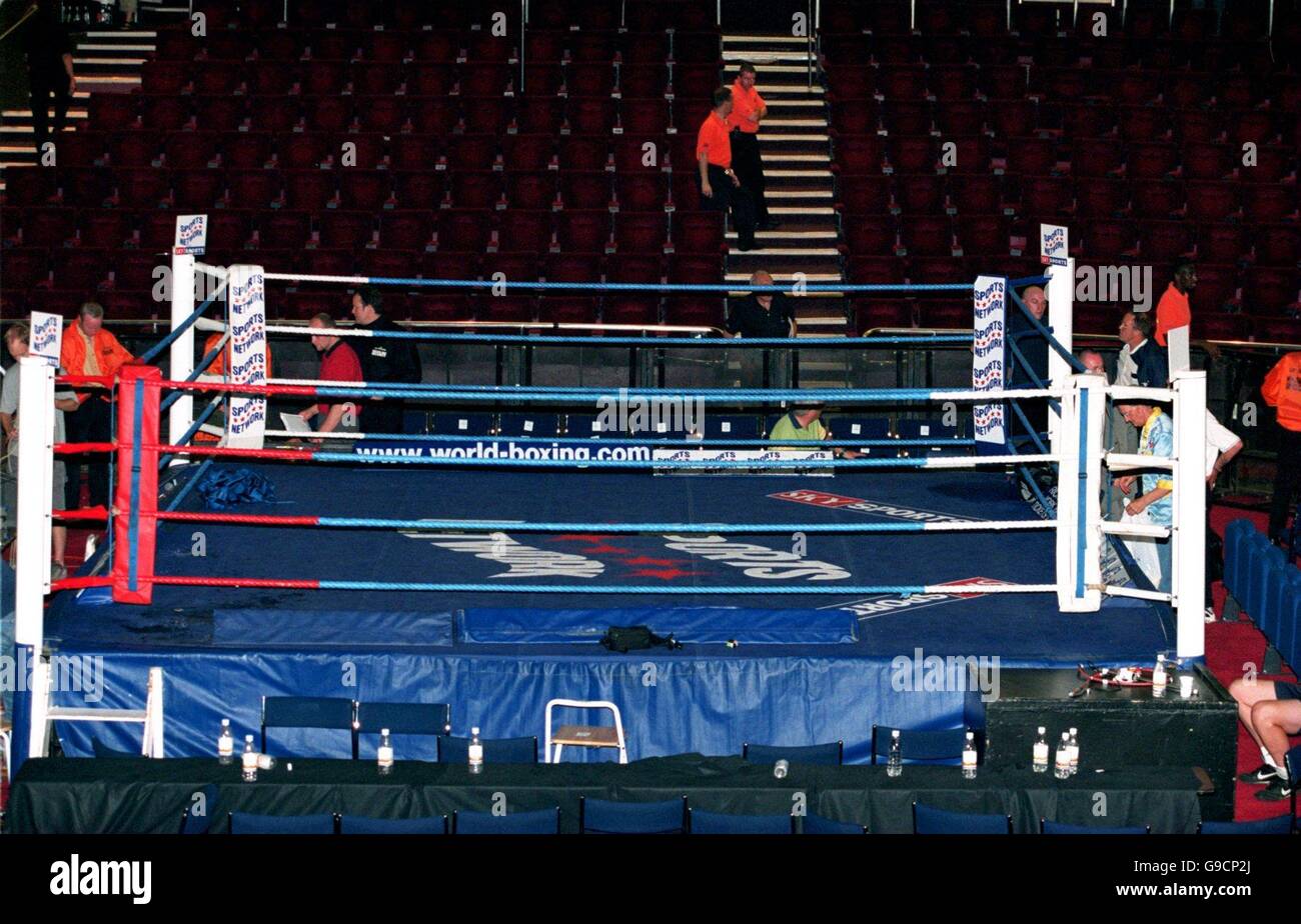 Boxing - WBO Super Middleweight Championship Fight - Joe Calzaghe v ...