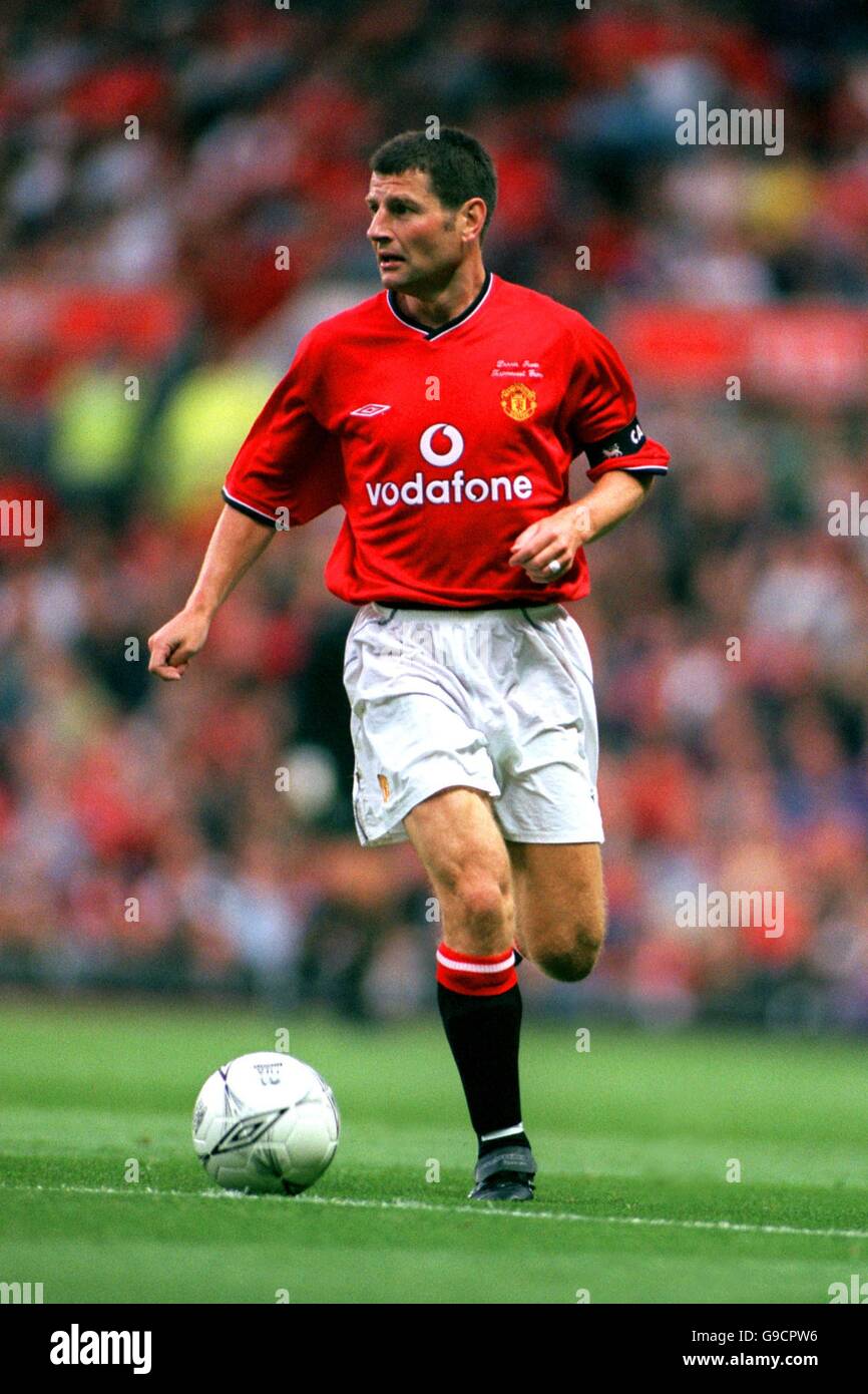 English soccer denis irwin testimonial manchester united v manchester ...