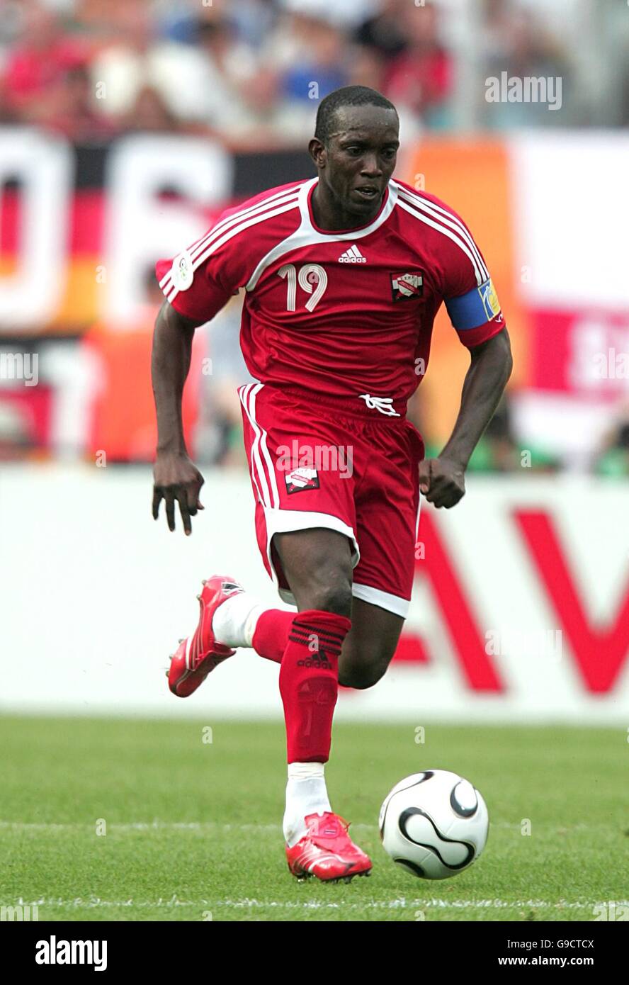 Dwight yorke trinidad and tobago hi-res stock photography and images ...