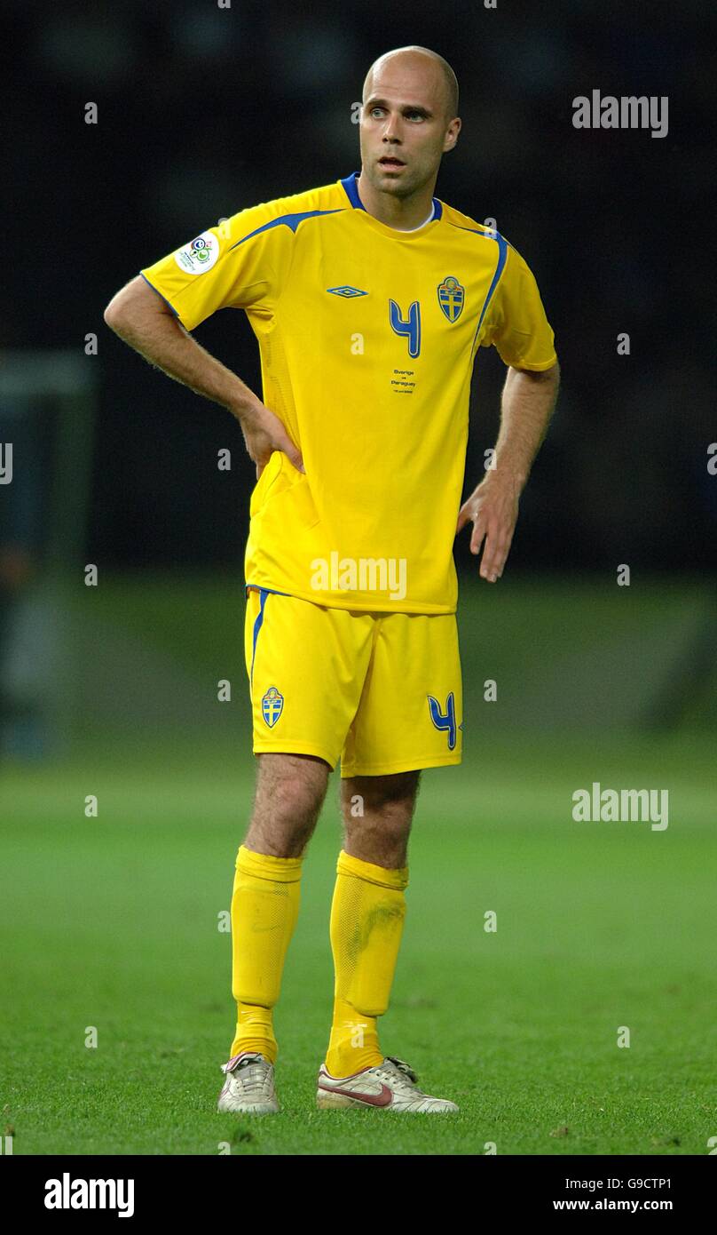 Soccer - 2006 FIFA World Cup Germany - Group B - Sweden v Paraguay - Olympiastadion. Teddy Lucic ...