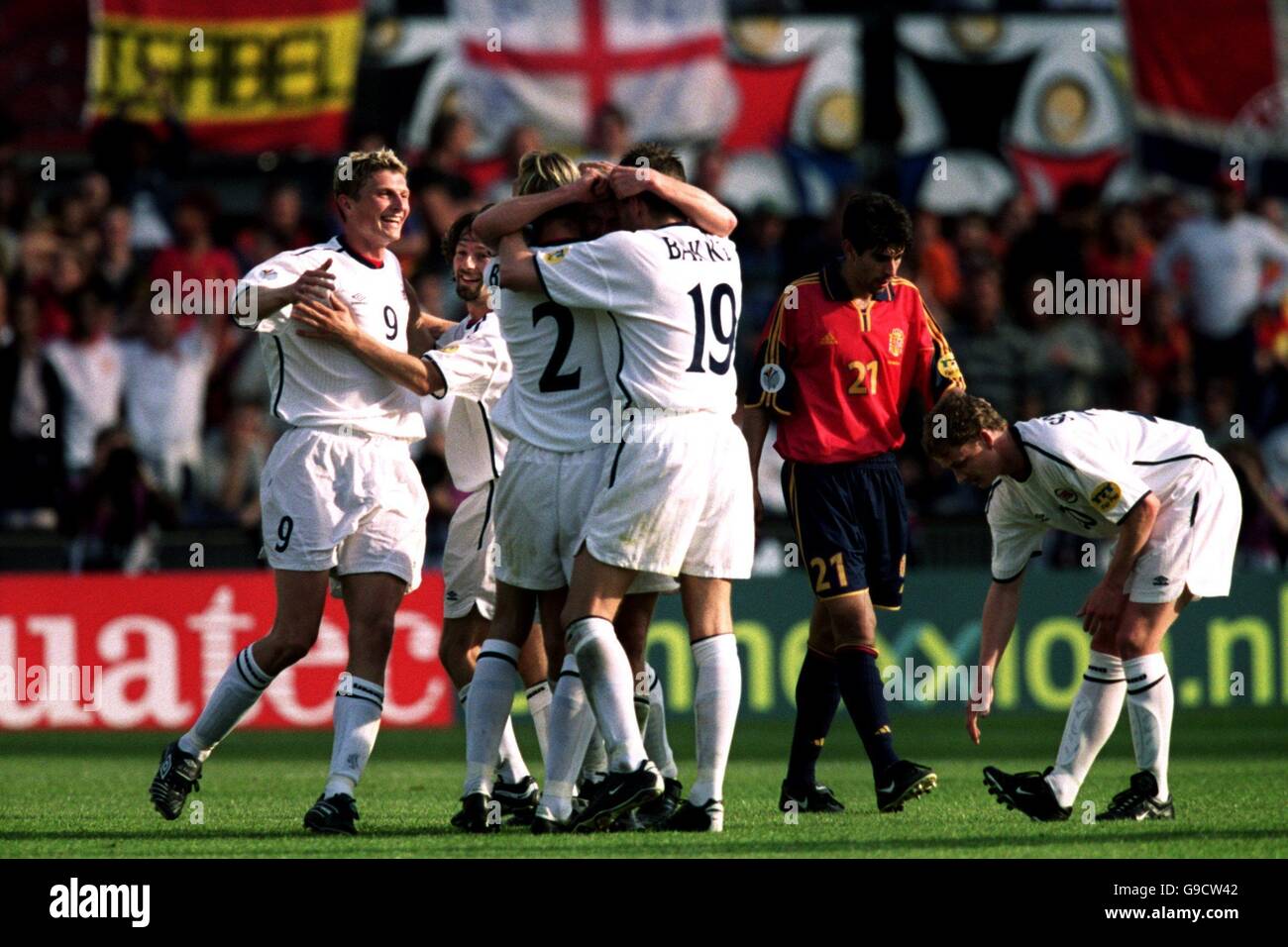 Soccer - Euro 2000 - Group C - Spain v Norway Stock Photo - Alamy