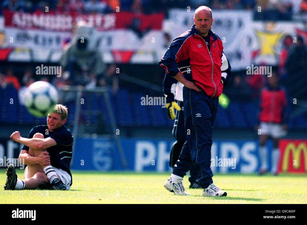 Spain football team 2000 hi-res stock photography and images - Alamy
