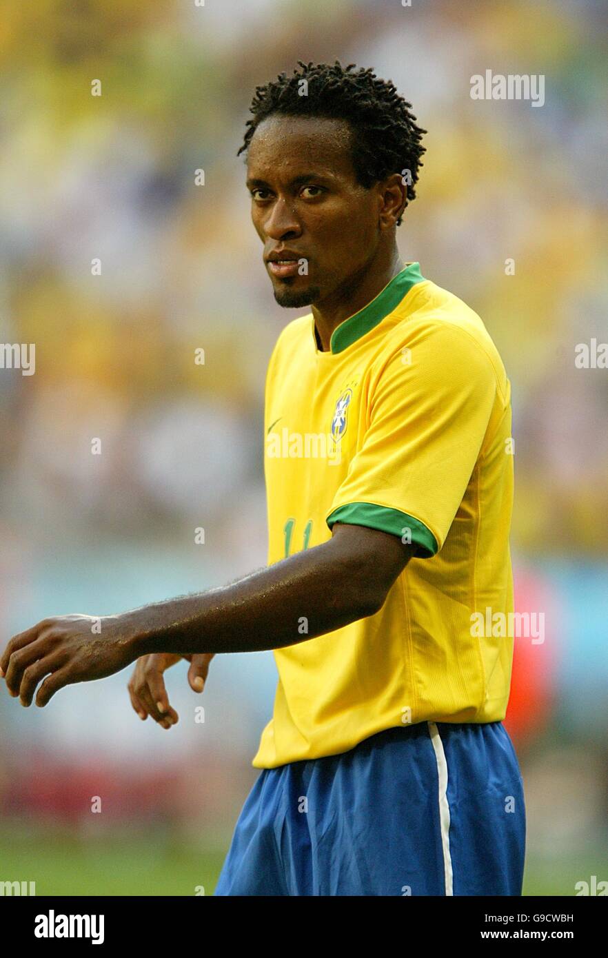 Allianz arena ze roberto hi-res stock photography and images - Alamy