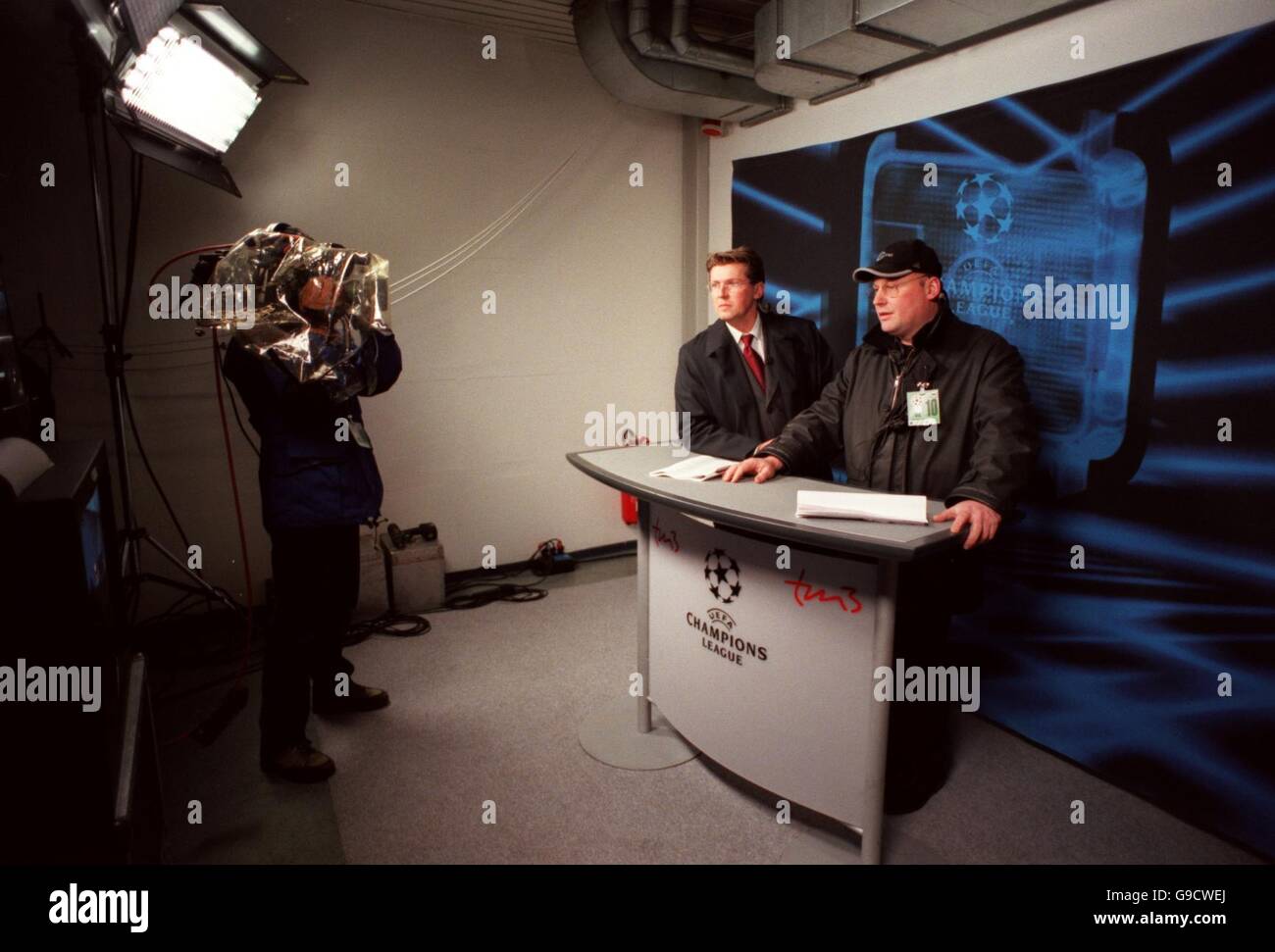 Champions league league football studio hi-res stock photography and ...