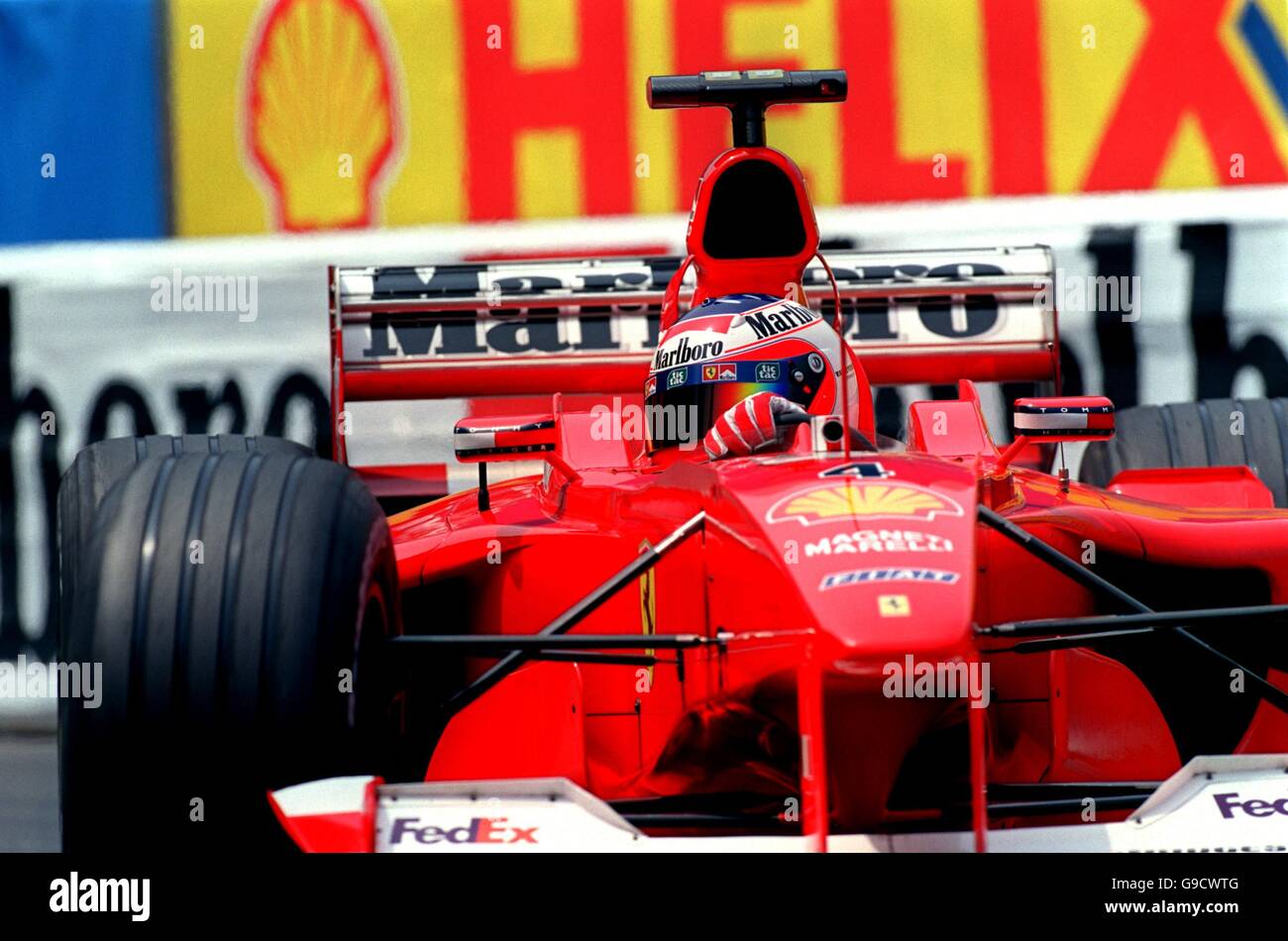 Action close up front view f1 hi-res stock photography and images - Alamy