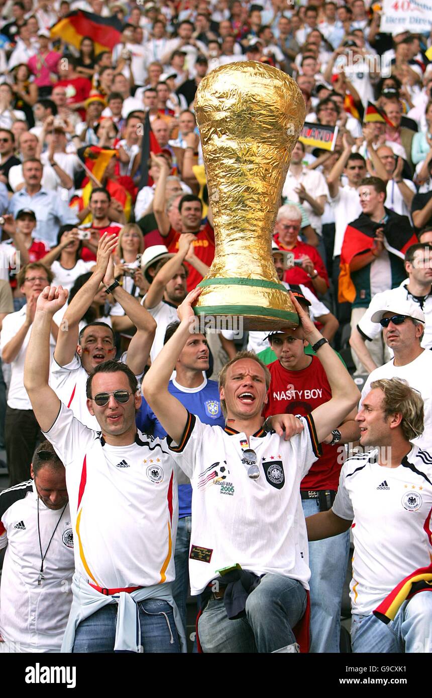 Soccer - 2006 FIFA World Cup Germany - Group A - Ecuador v Germany ...