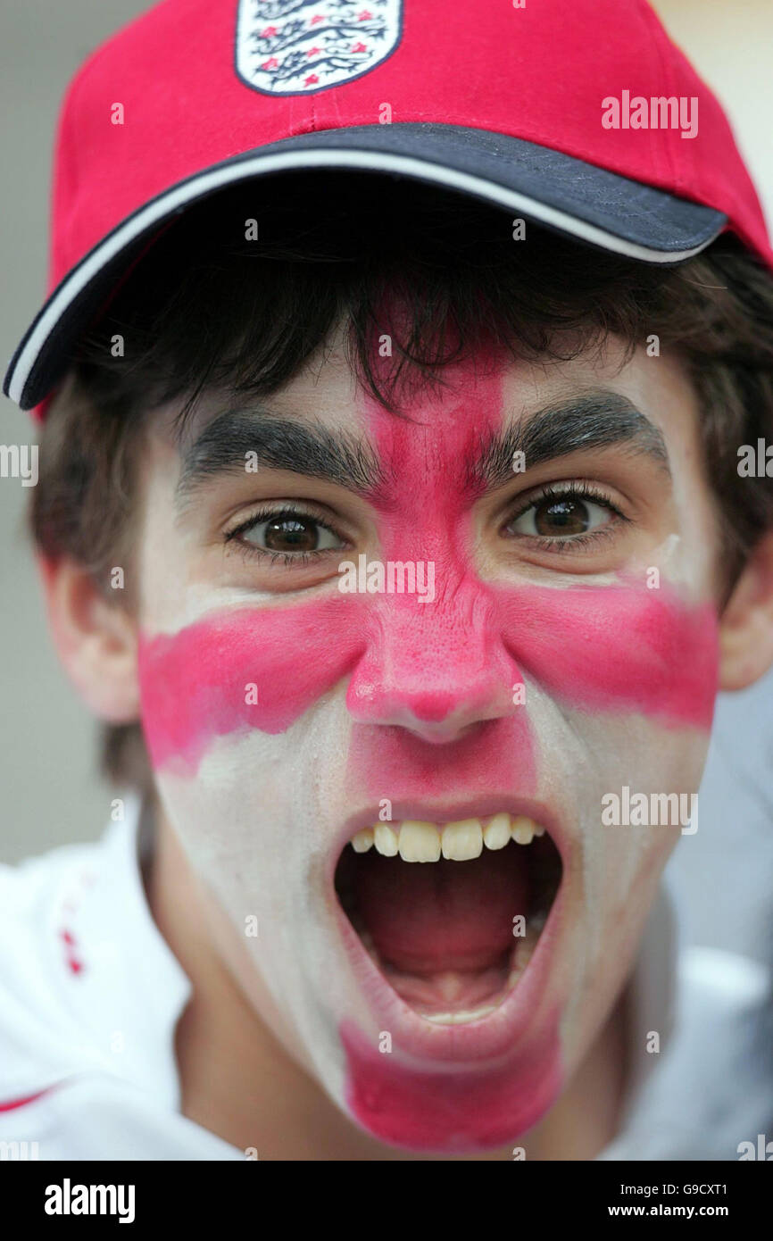 Worldcup fans 2006 fifa world cup germany group england hi-res stock photography and images - Alamy