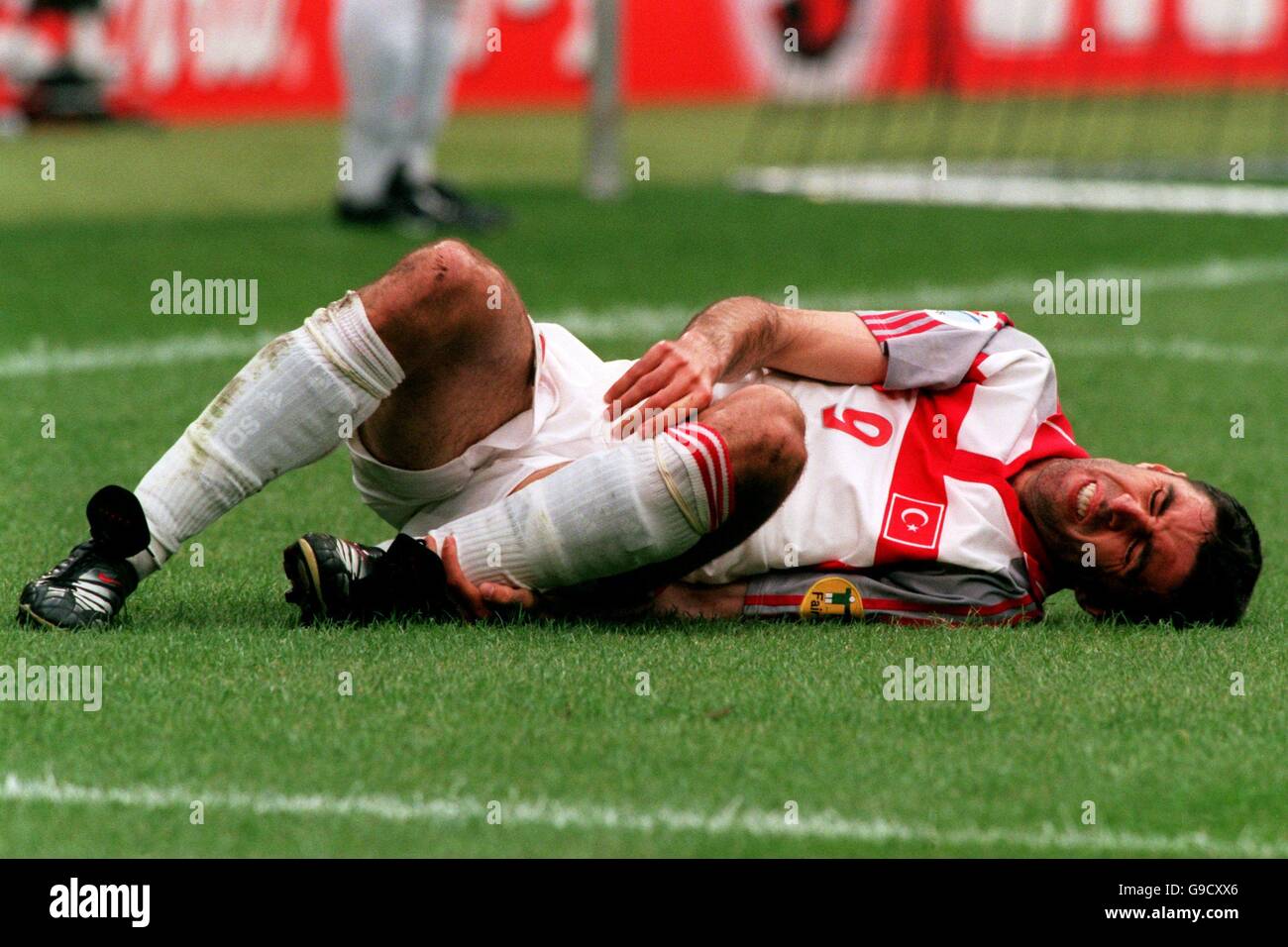 Soccer - Euro 2000 - Quarter Final - Turkey v Portugal Stock Photo - Alamy