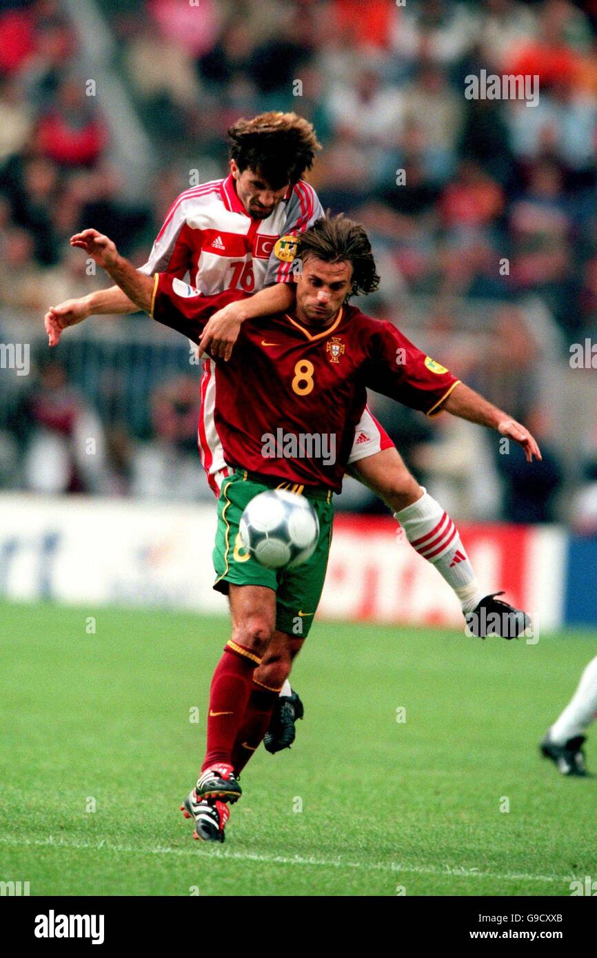 Soccer - Euro 2000 - Quarter Final - Turkey v Portugal Stock Photo - Alamy