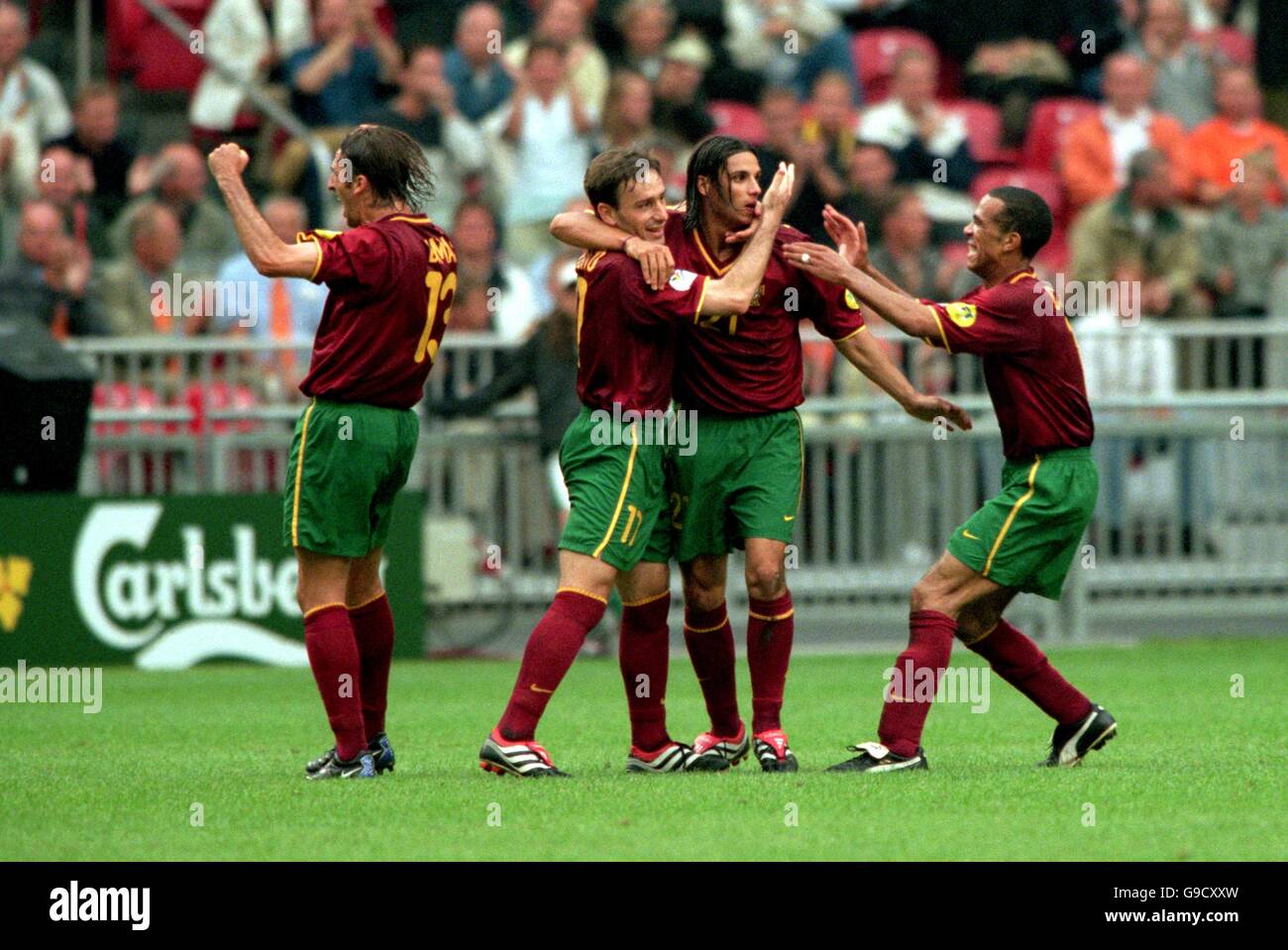 Soccer - Euro 2000 - Quarter Final - Turkey v Portugal Stock Photo - Alamy