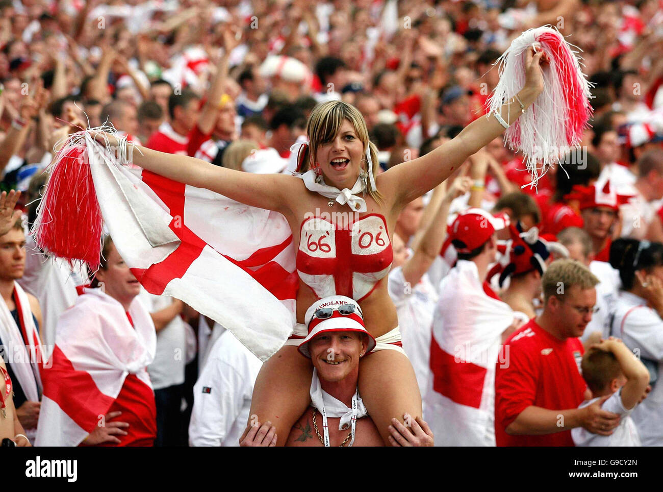 Fan team from sweden hi-res stock photography and images - Alamy