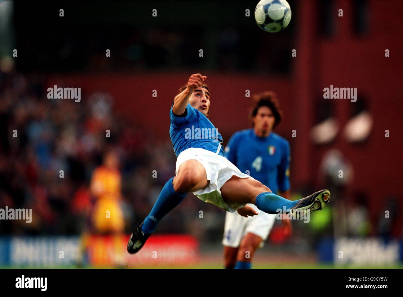 Soccer euro 2000 quarter final italy v romania hi-res stock photography ...