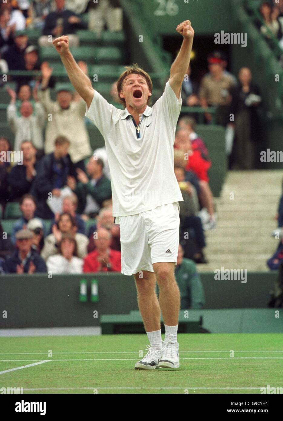 Tennis - Wimbledon Championships - Quarter Finals Stock Photo - Alamy