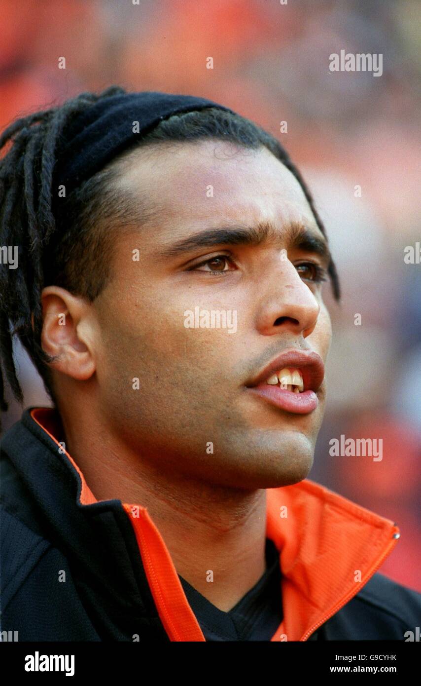 Pierre van hooijdonk 2000 hi-res stock photography and images - Alamy Pierre van hooijdonk 2000 hi-res stock photography and images - Alamy
