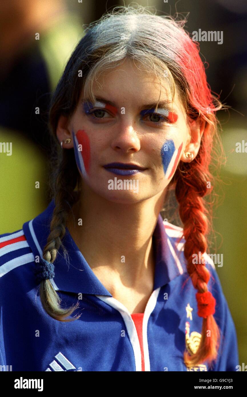 Hot Football Fans Paint