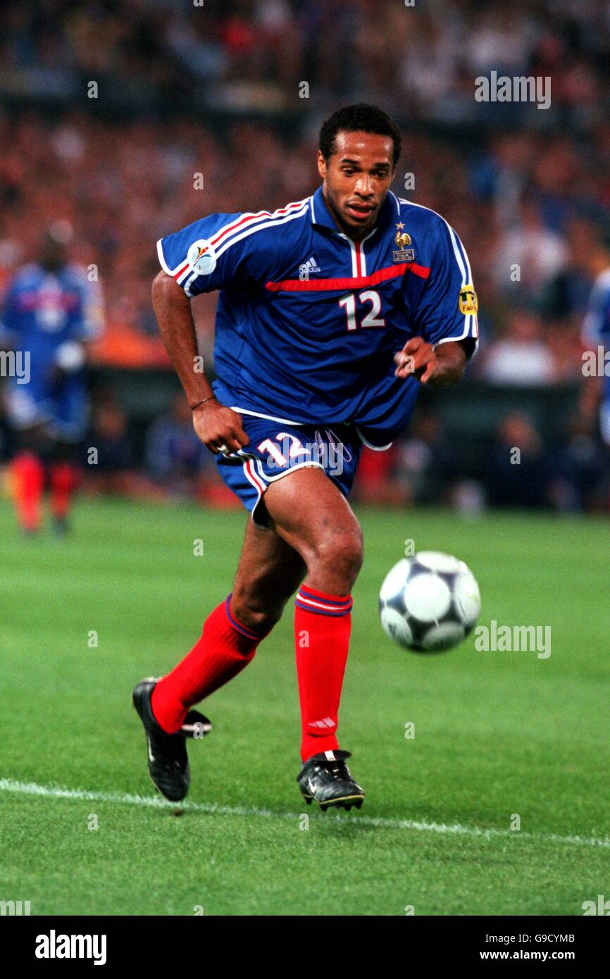 Soccer - Euro 2000 - Final - France v Italy Stock Photo - Alamy