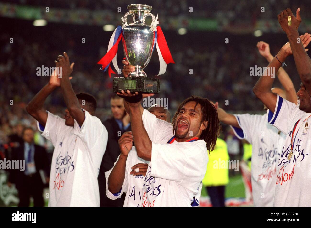 Euro 2000 trophy hi-res stock photography and images - Alamy