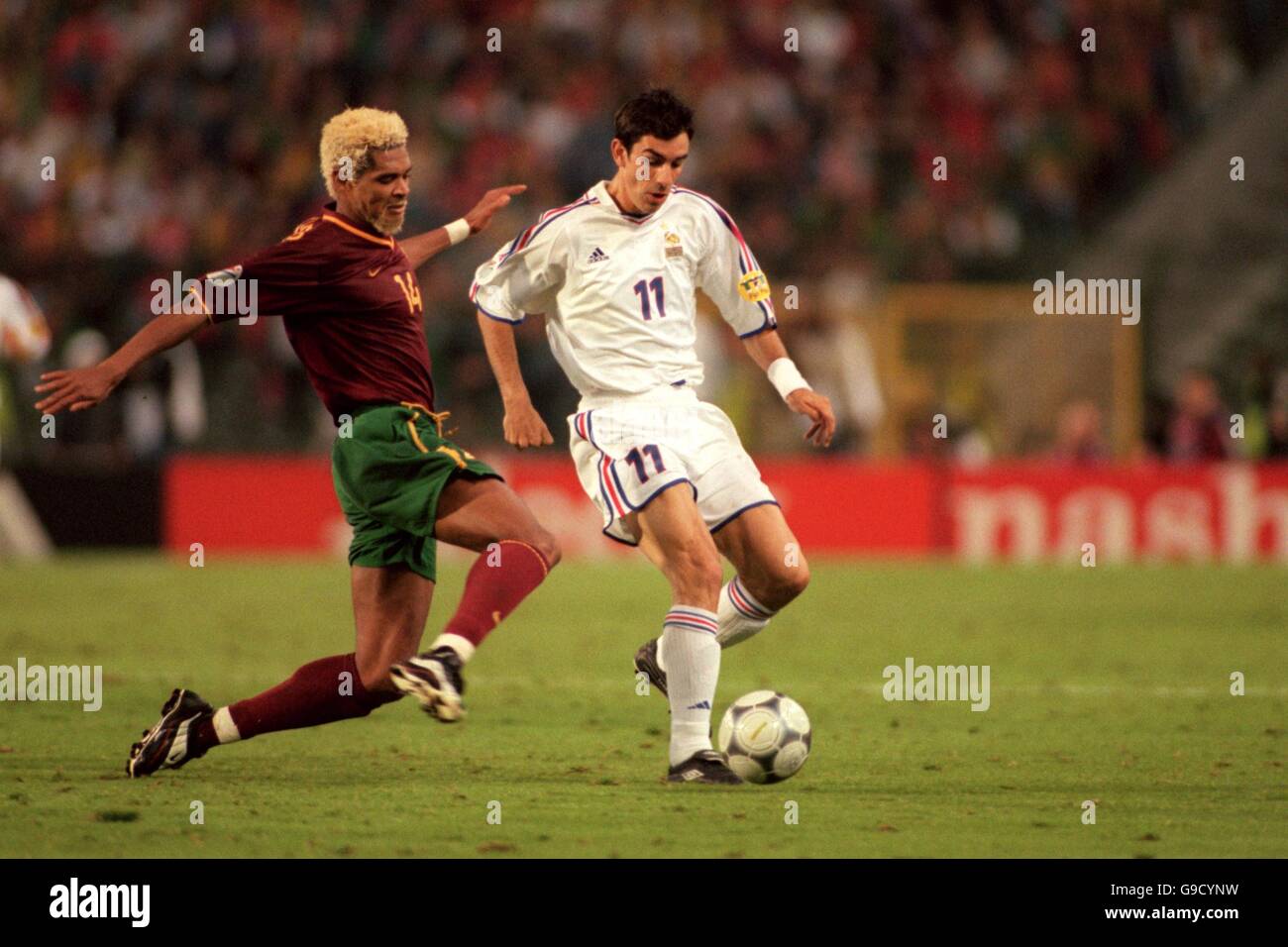 Action sport football abel xavier hi-res stock photography and images ...