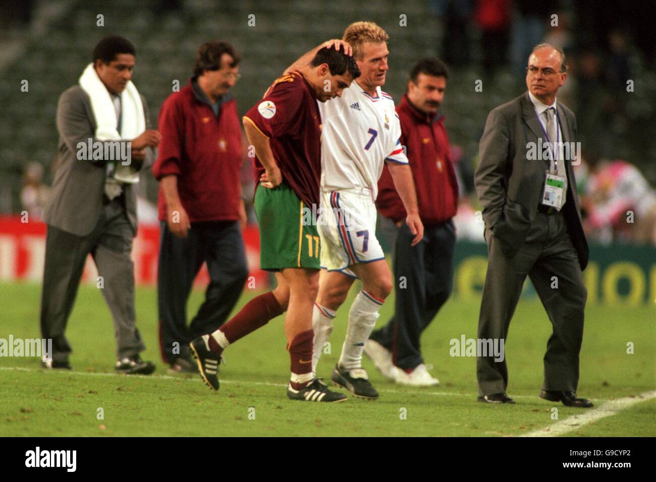 Soccer - Euro 2000 - Semi Final - France v Portugal Stock Photo - Alamy
