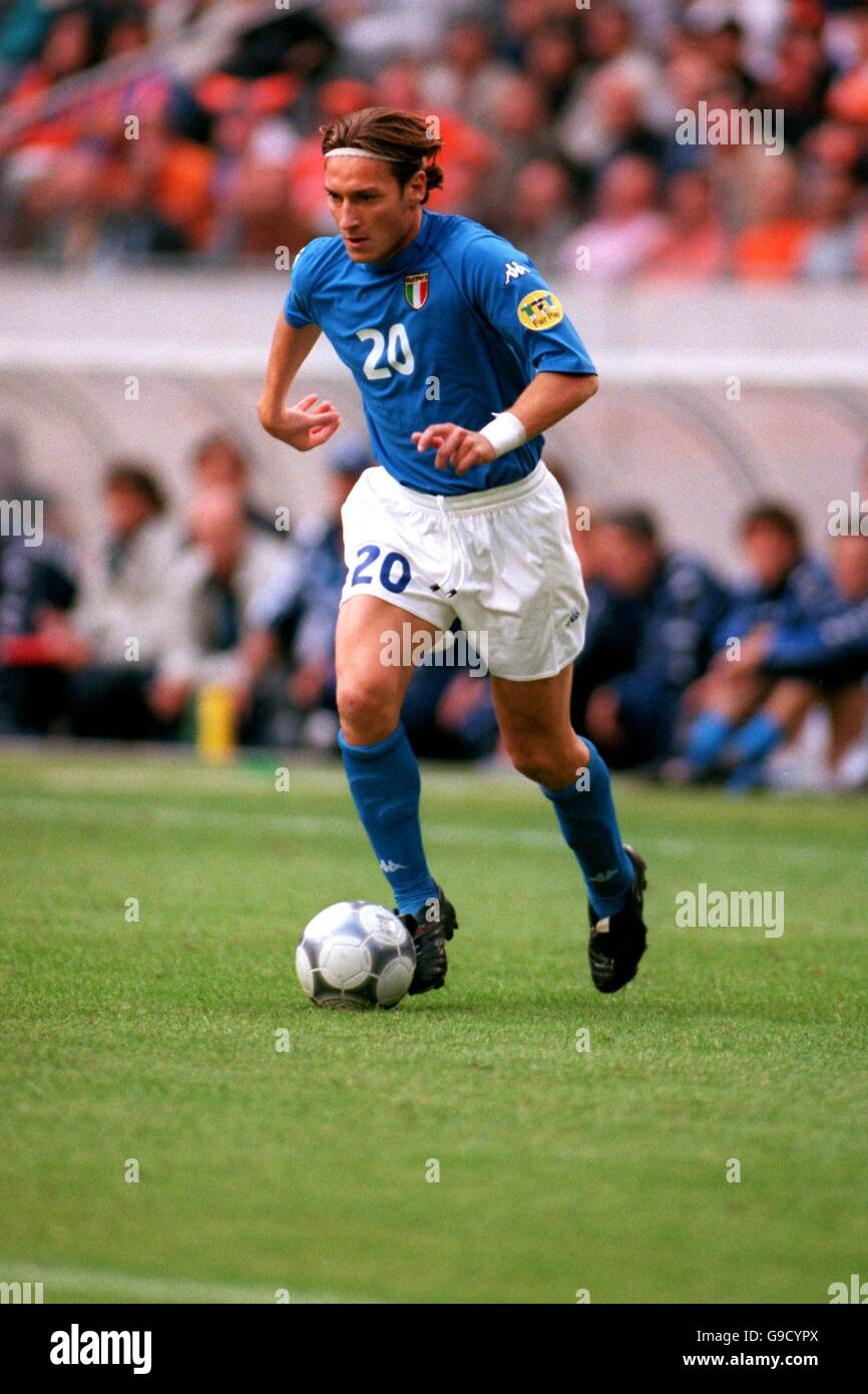 Totti 2000 hi-res stock photography and images - Alamy