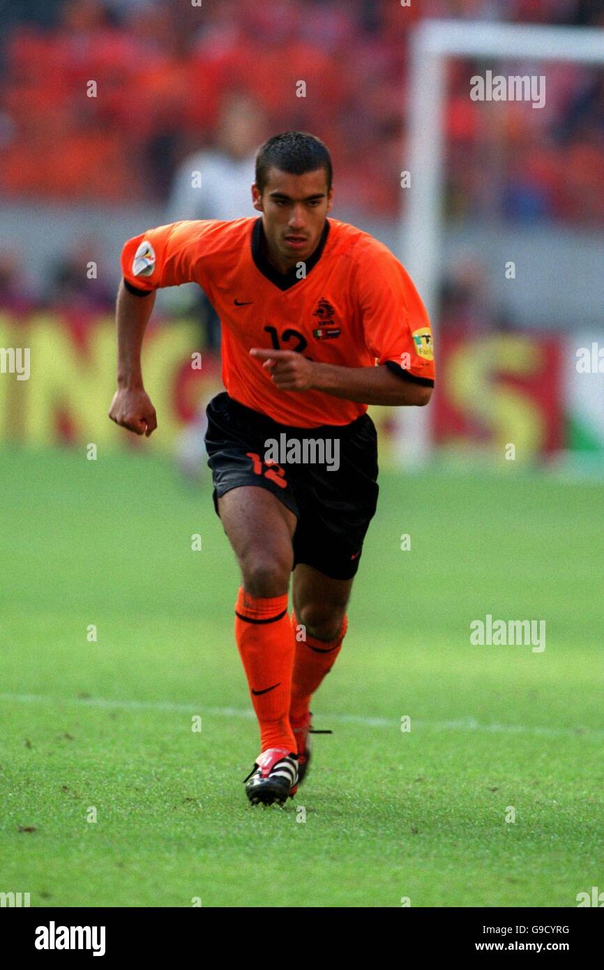 Soccer euro 2000 semi final italy v holland hi-res stock photography ...