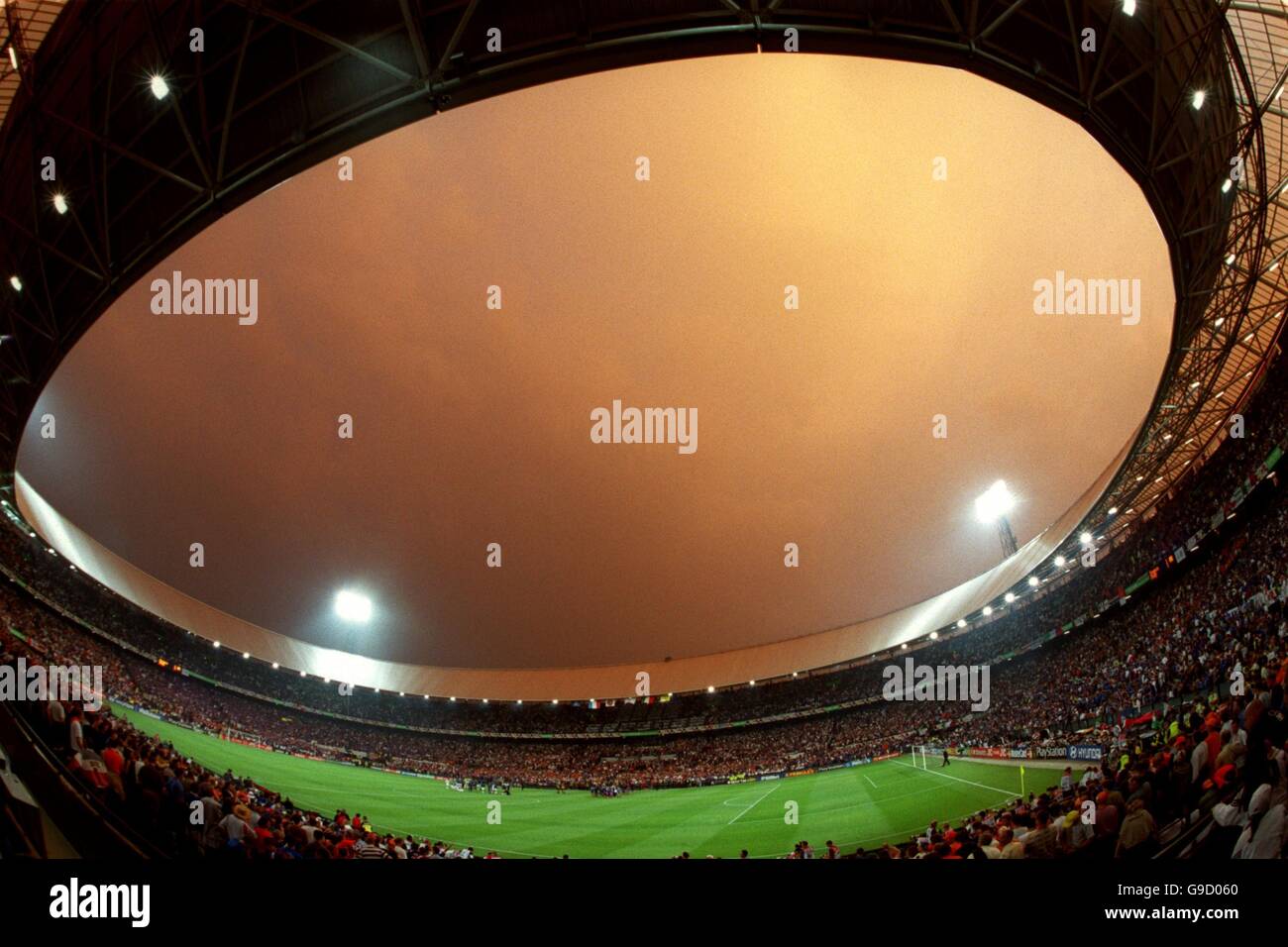 Soccer - Euro 2000 - Final - France v Italy. General view of the De ...