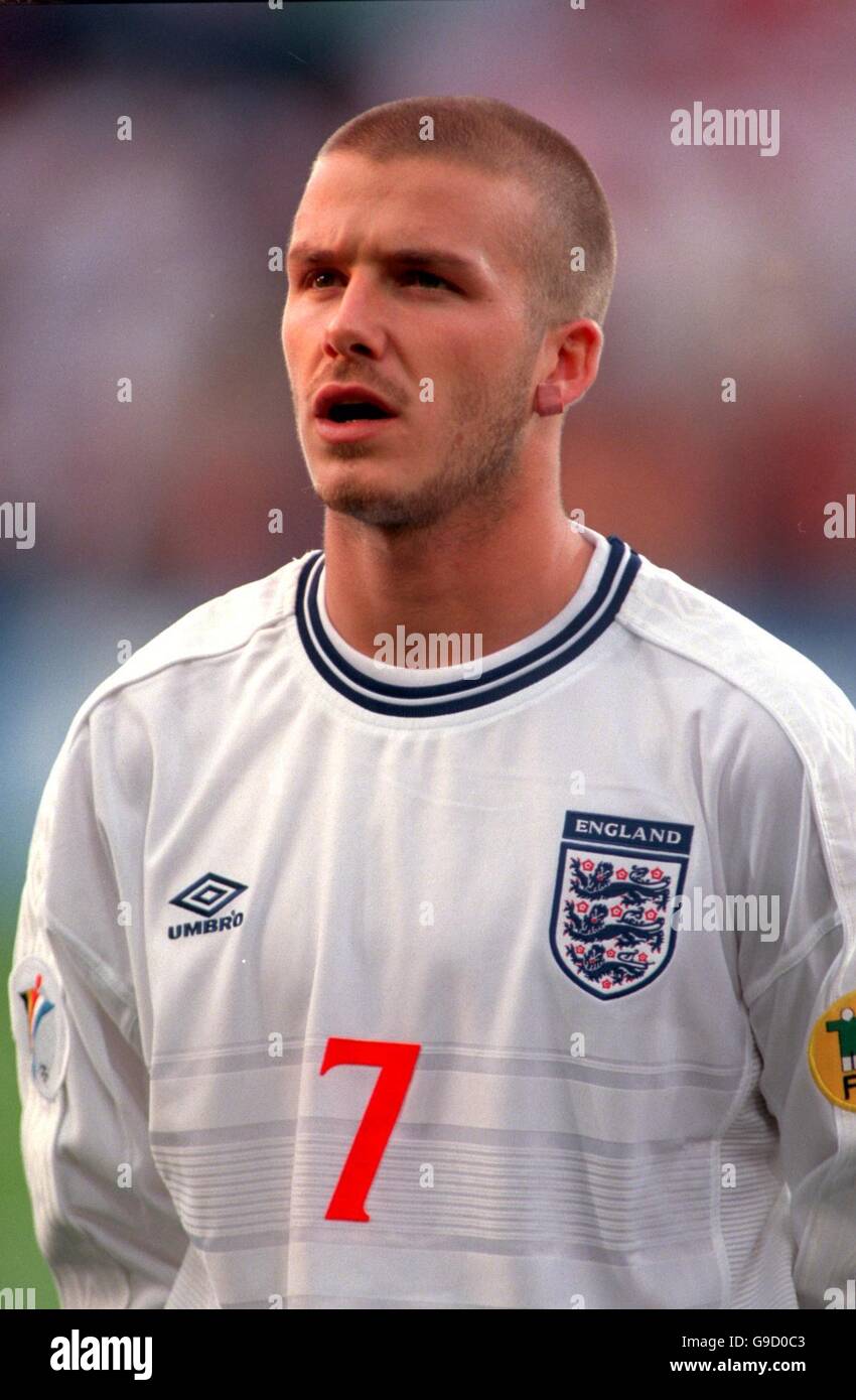 Soccer - Euro 2000 - Group A - Portugal v England Stock Photo - Alamy