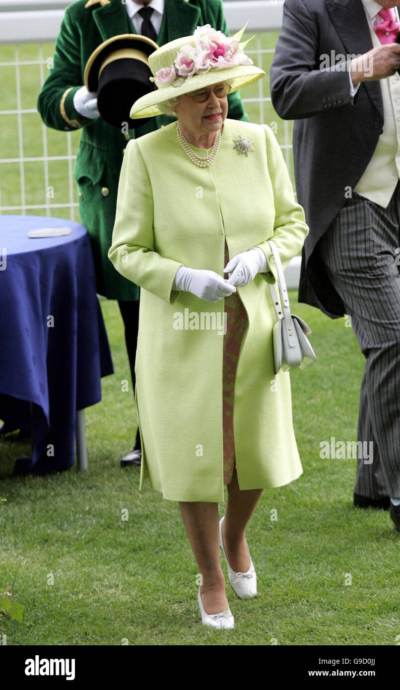 Royal box ascot hi-res stock photography and images - Alamy