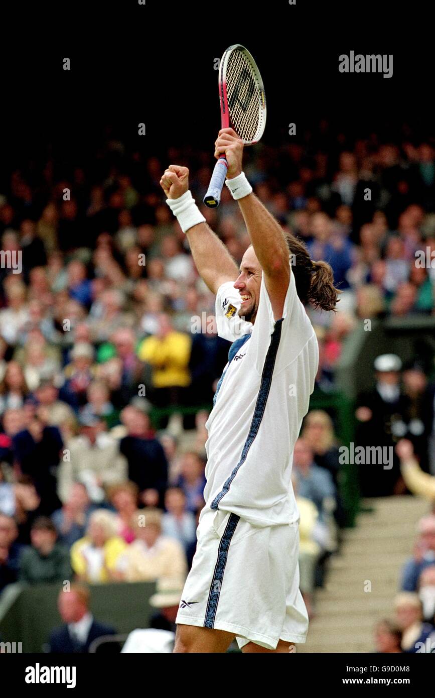 Tennis patrick rafter hi-res stock photography and images - Alamy