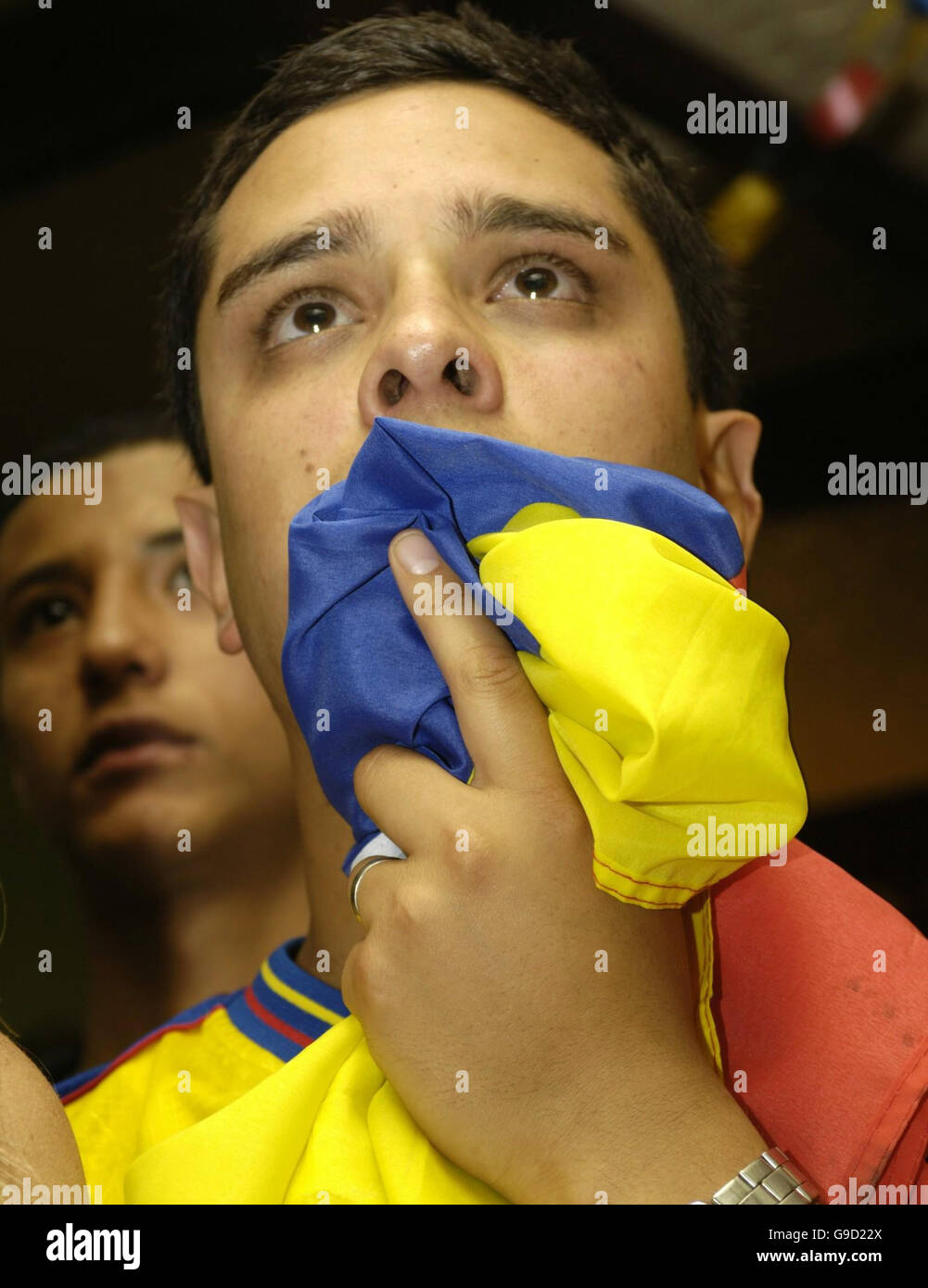 Ecuadorian football fans watch their national team play England inside ...