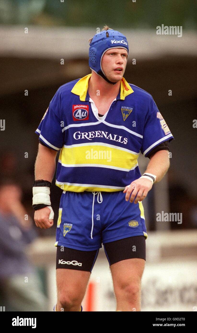 Rugby league tetleys bitter super hi-res stock photography and images ...