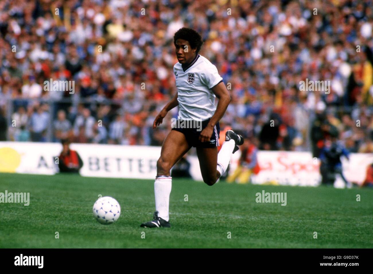 Soccer - Home International Championship - Scotland v England. John ...