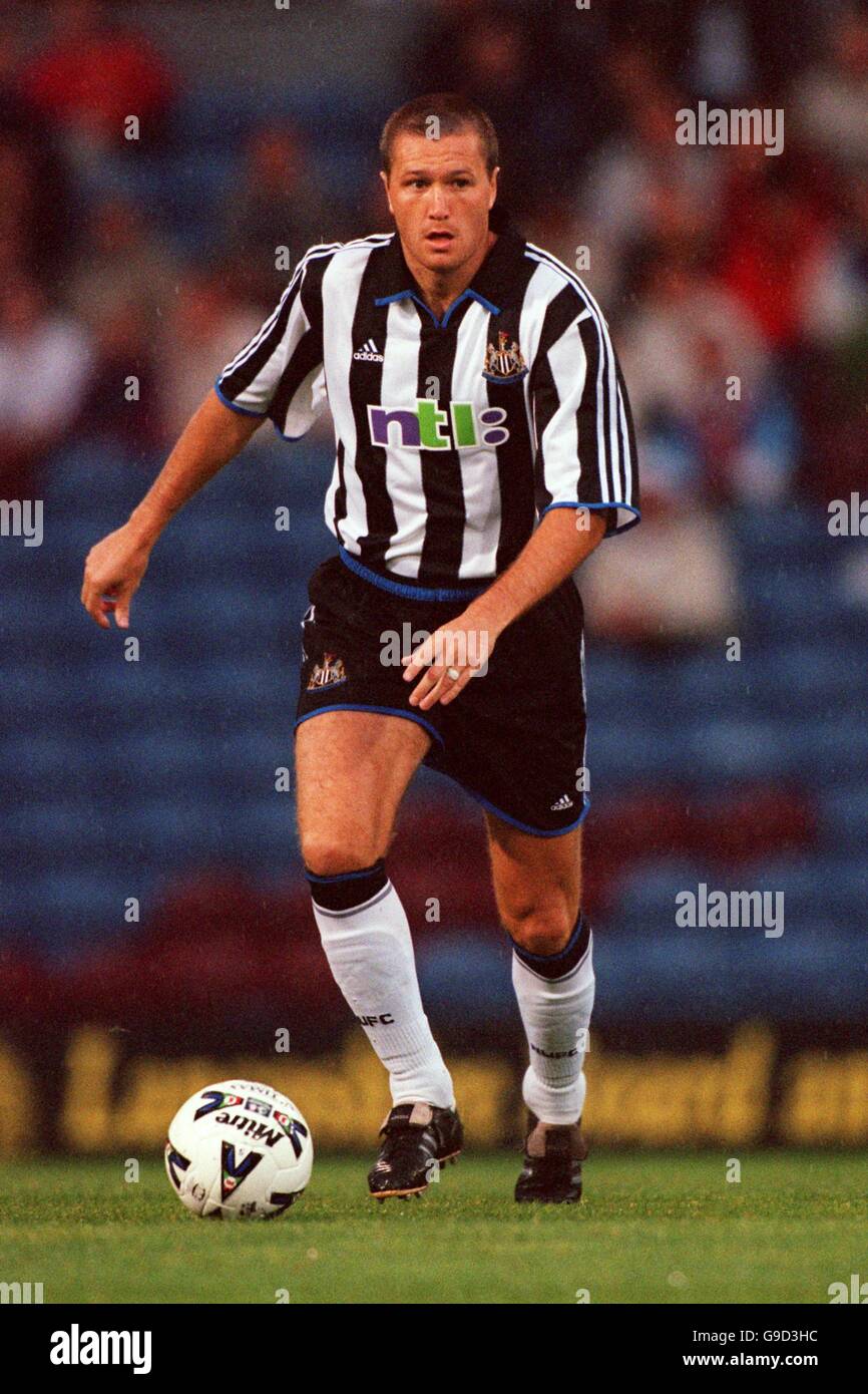 Steve howey football newcastle hi-res stock photography and images - Alamy