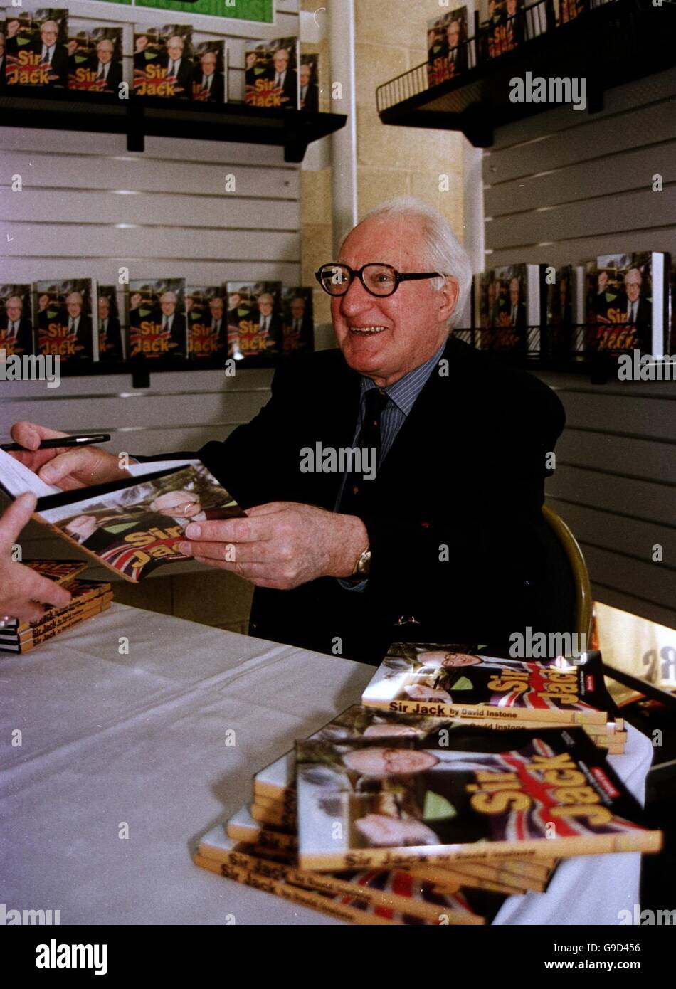 Sir jack hayward, wolverhampton wanderers chairman hi-res stock ...