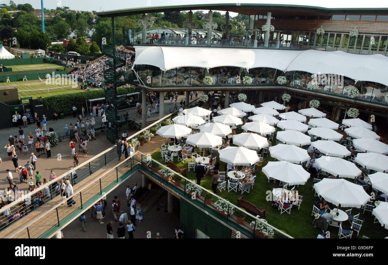 The members enclosure hi-res stock photography and images - Alamy