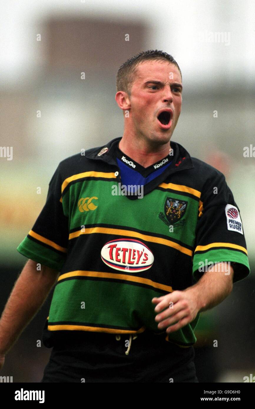 Northampton saints dom malone shouts his orders hi-res stock ...