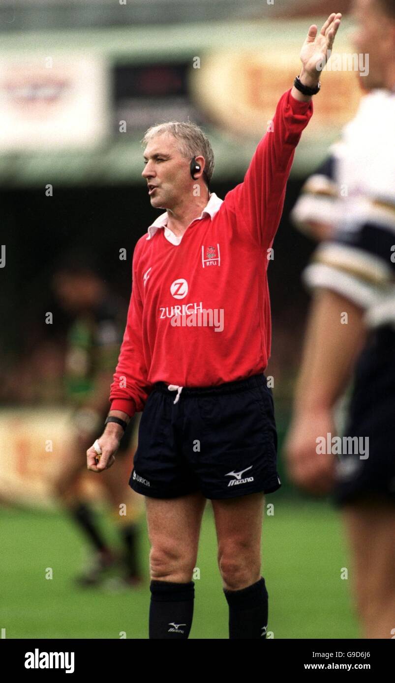 Referee ed morrison hi-res stock photography and images - Alamy