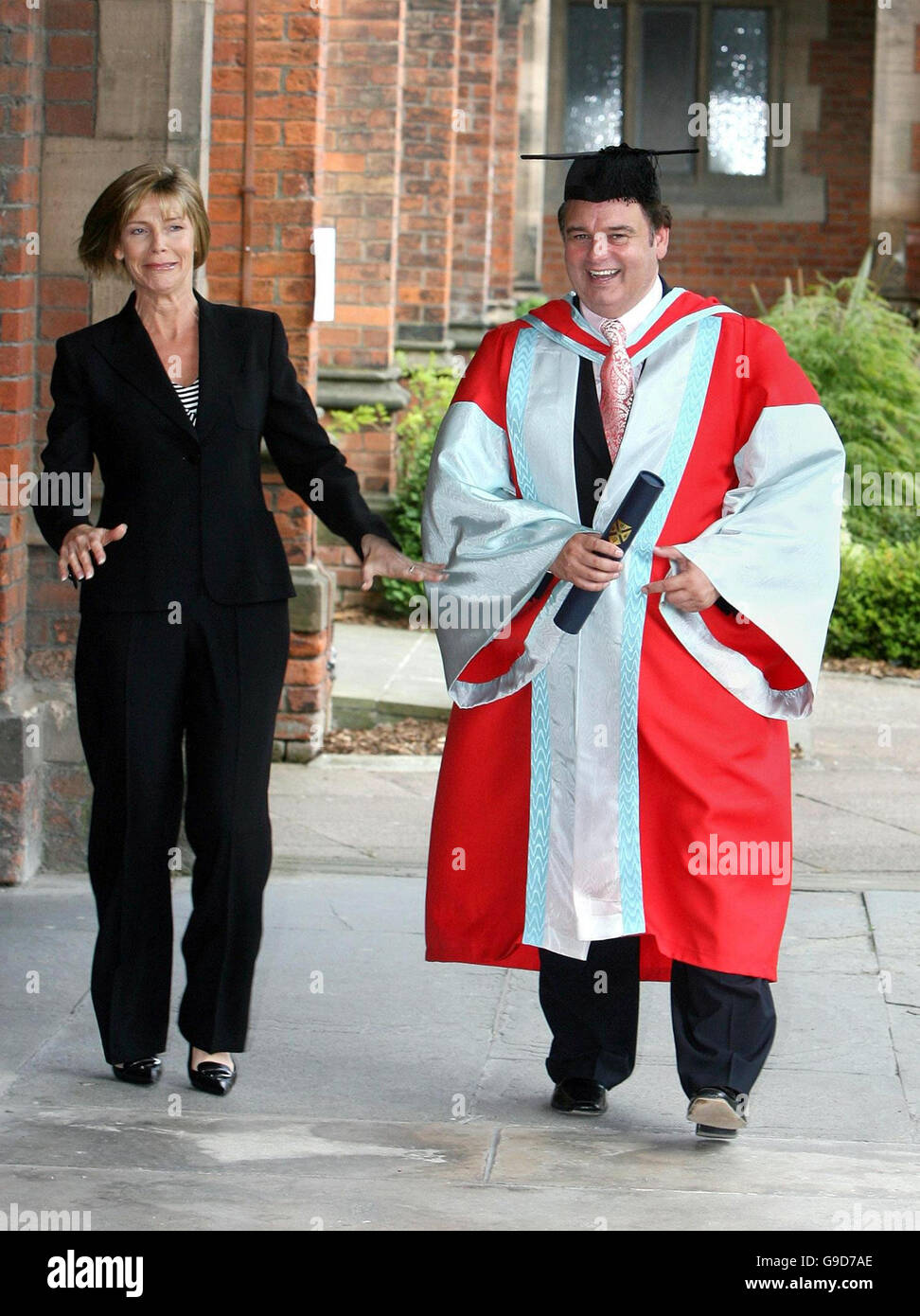 Tv presenter eamonn holmes stands with partner ruth langsford hi-res ...