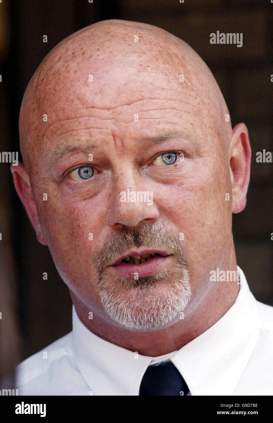 Court order community service hi-res stock photography and images - Alamy