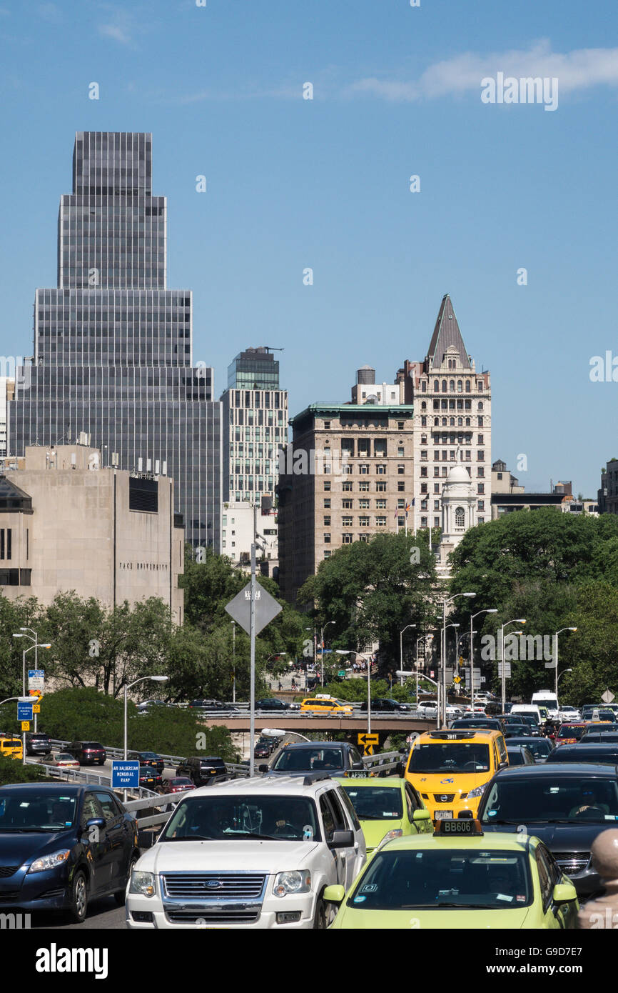 Traffic , Entry Ramps , Brooklyn Bridge, NYc, USA Stock Photo - Alamy