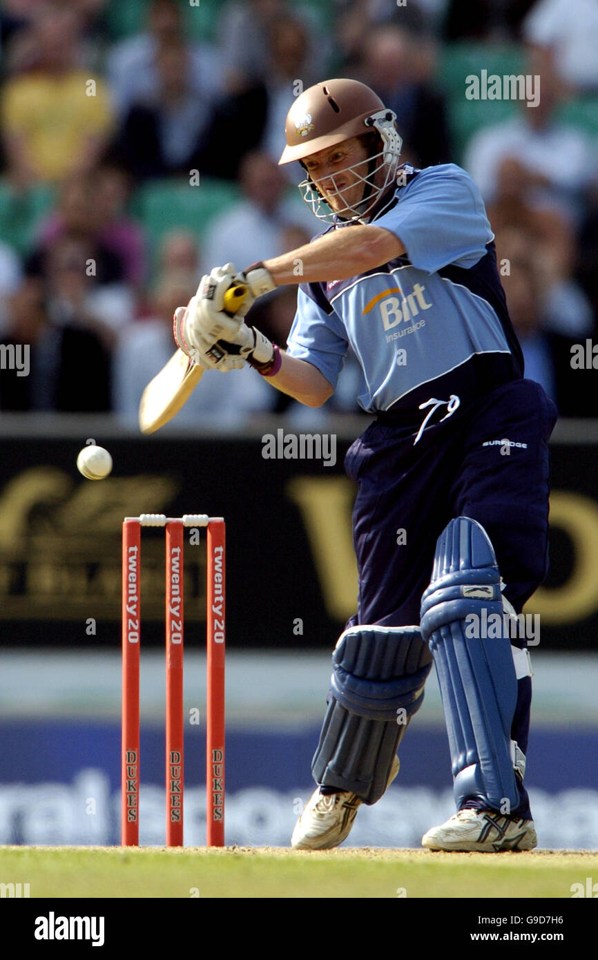 Ali brown cricket hi-res stock photography and images - Alamy