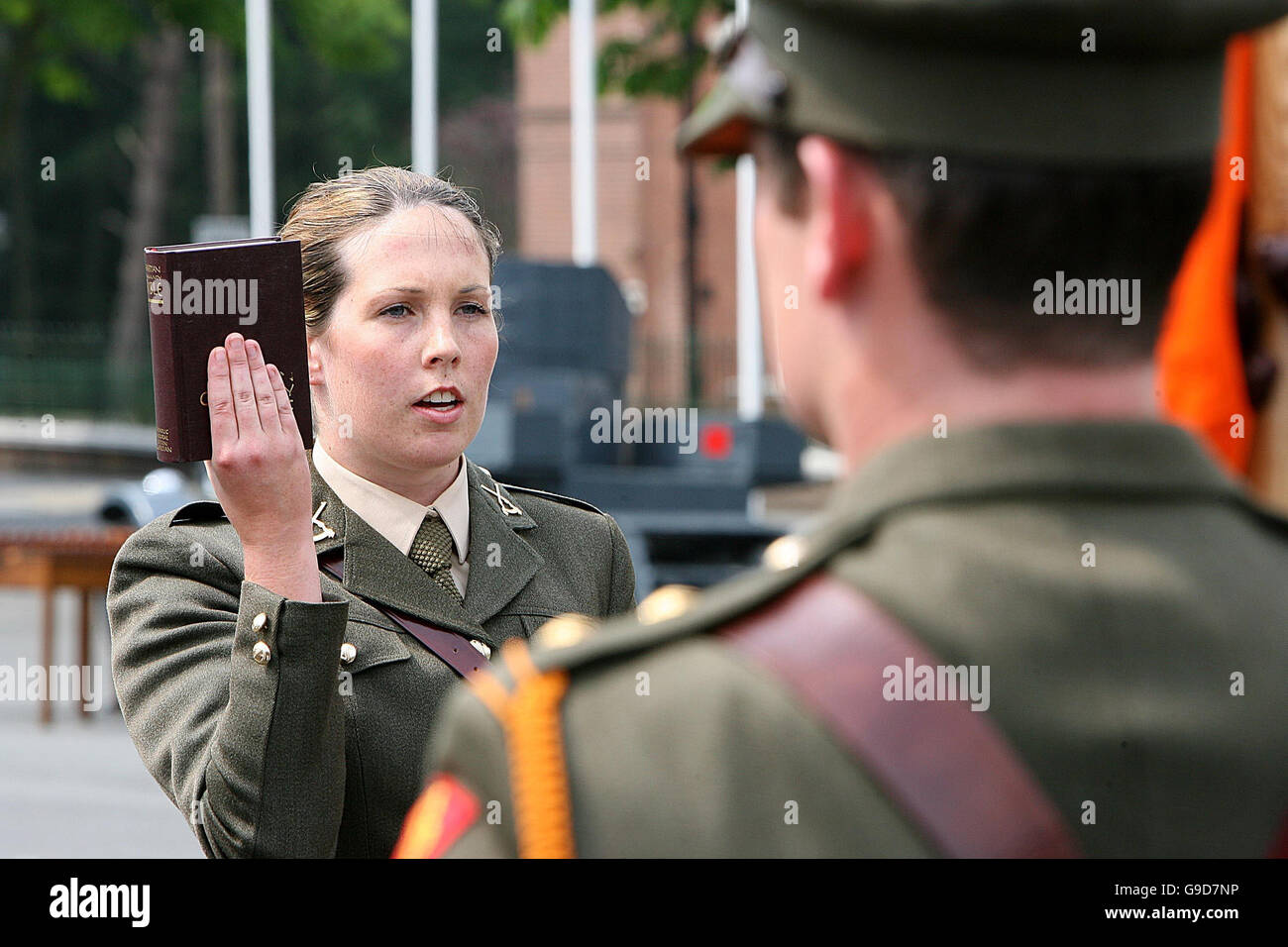 Ireland army hi-res stock photography and images - Alamy