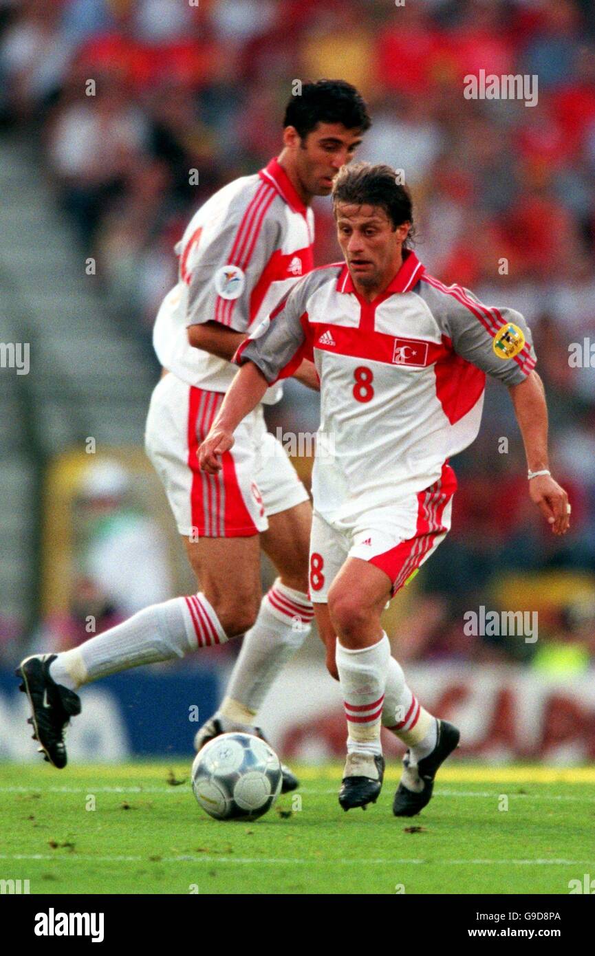 Soccer - Euro 2000 - Group B - Turkey v Belgium Stock Photo - Alamy