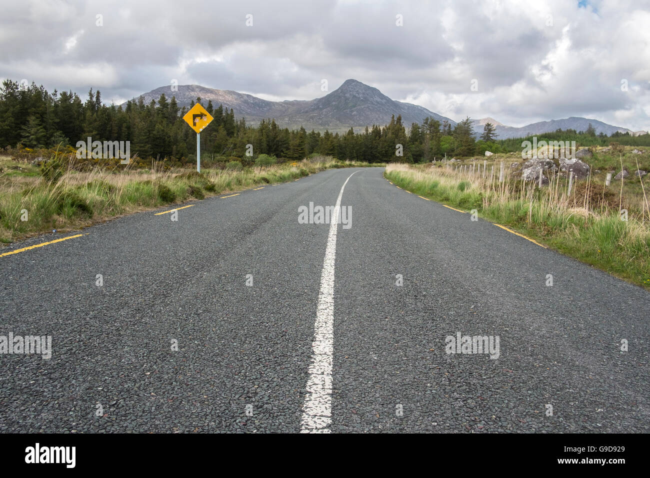 An open road in Connemara, Ireland Stock Photo - Alamy
