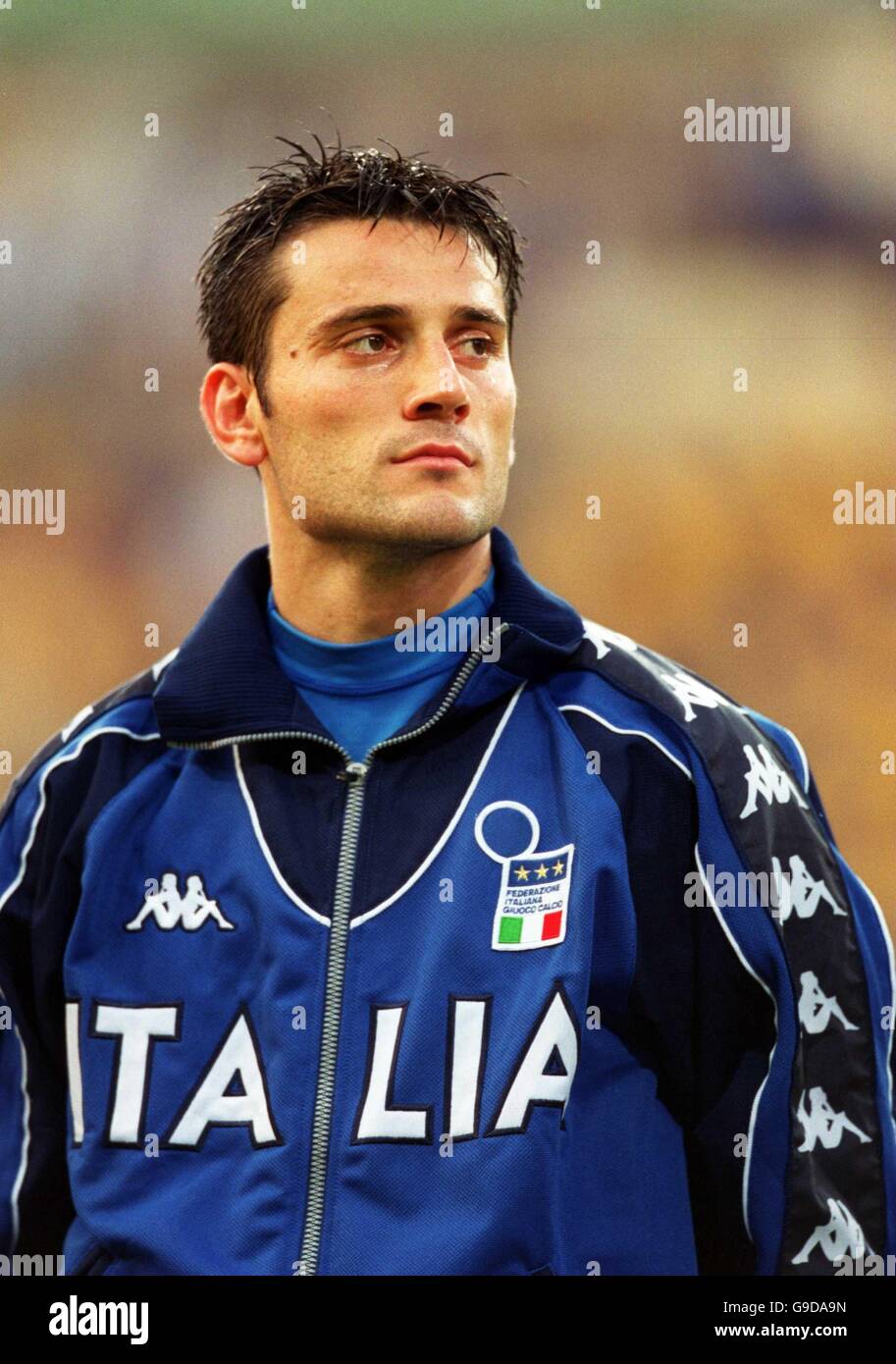 Soccer euro 2000 group italy hi-res stock photography and images - Alamy