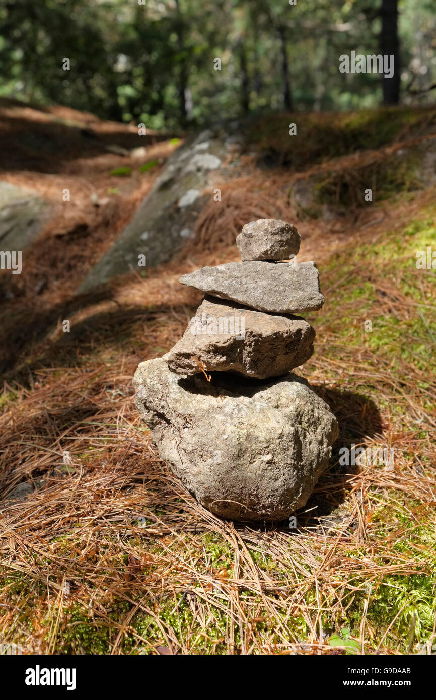 Cairn of stones hi-res stock photography and images - Alamy